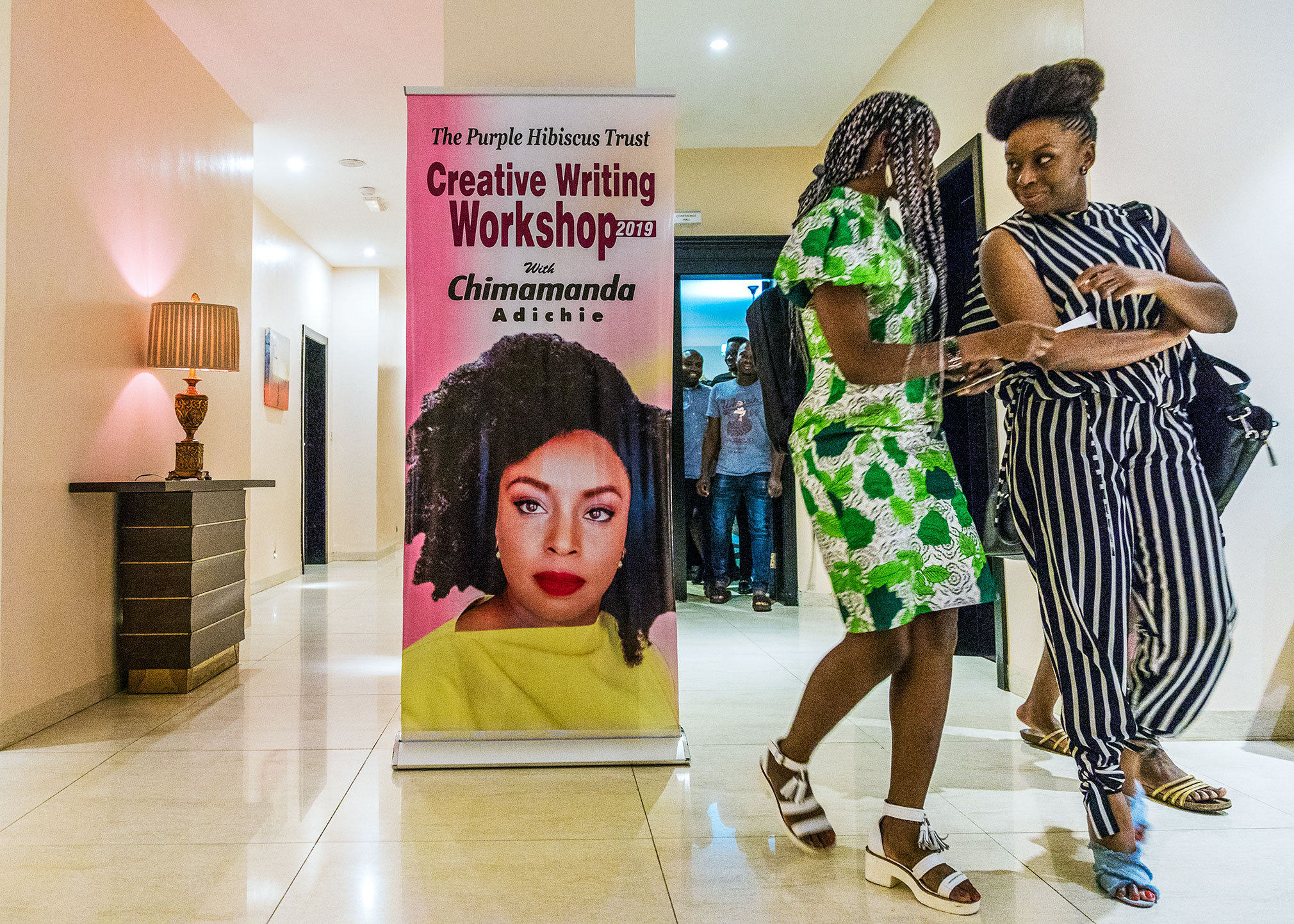 Chimamanda Ngozi Adichies mytomspunna skrivarskola | Vi Läser